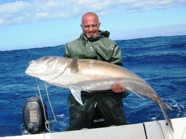 RICCIOLA DI 40 CHILI